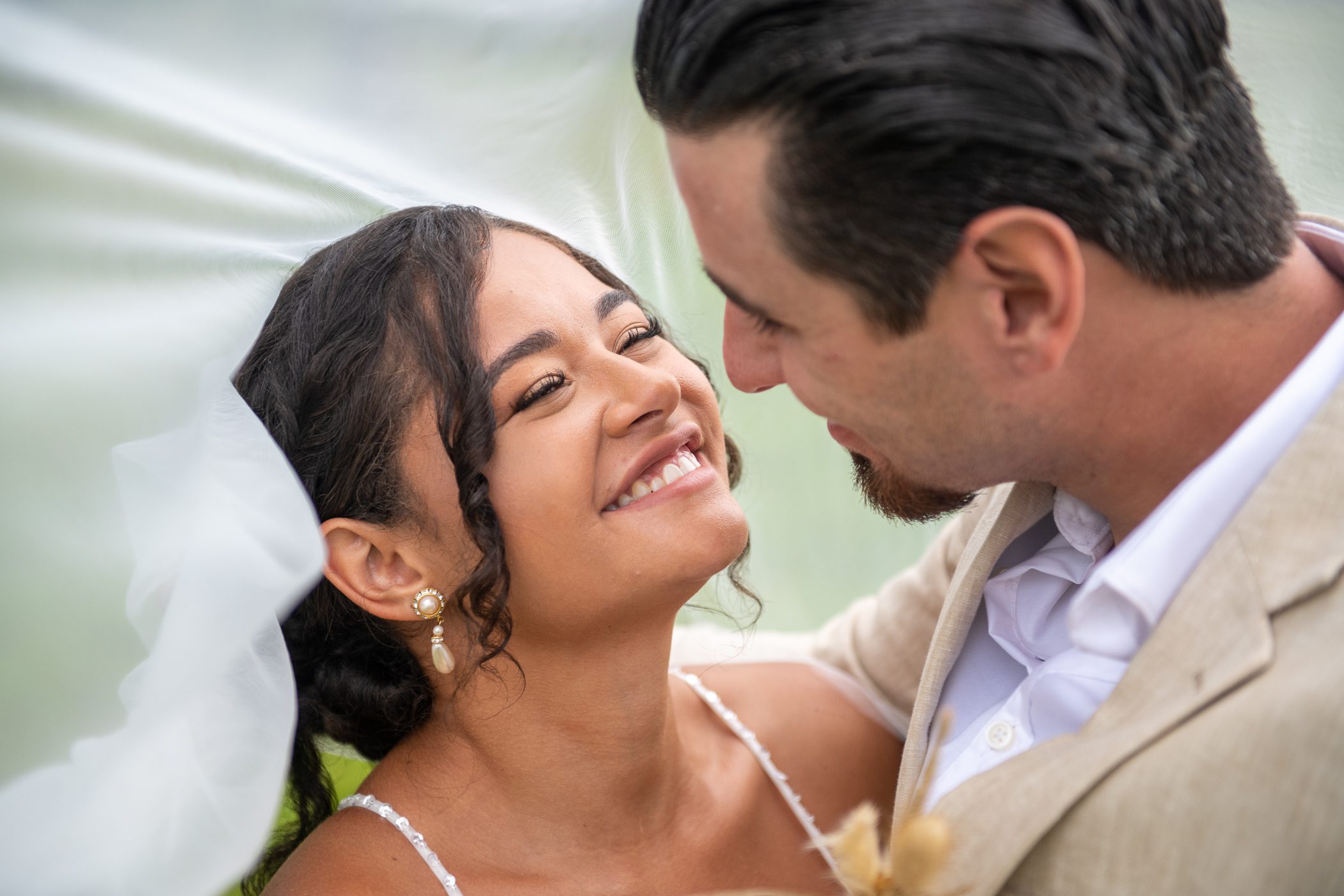 Capture Your Dream Day with Our Wedding Photographer Service in Bloomington, Indiana - Shawn ...
